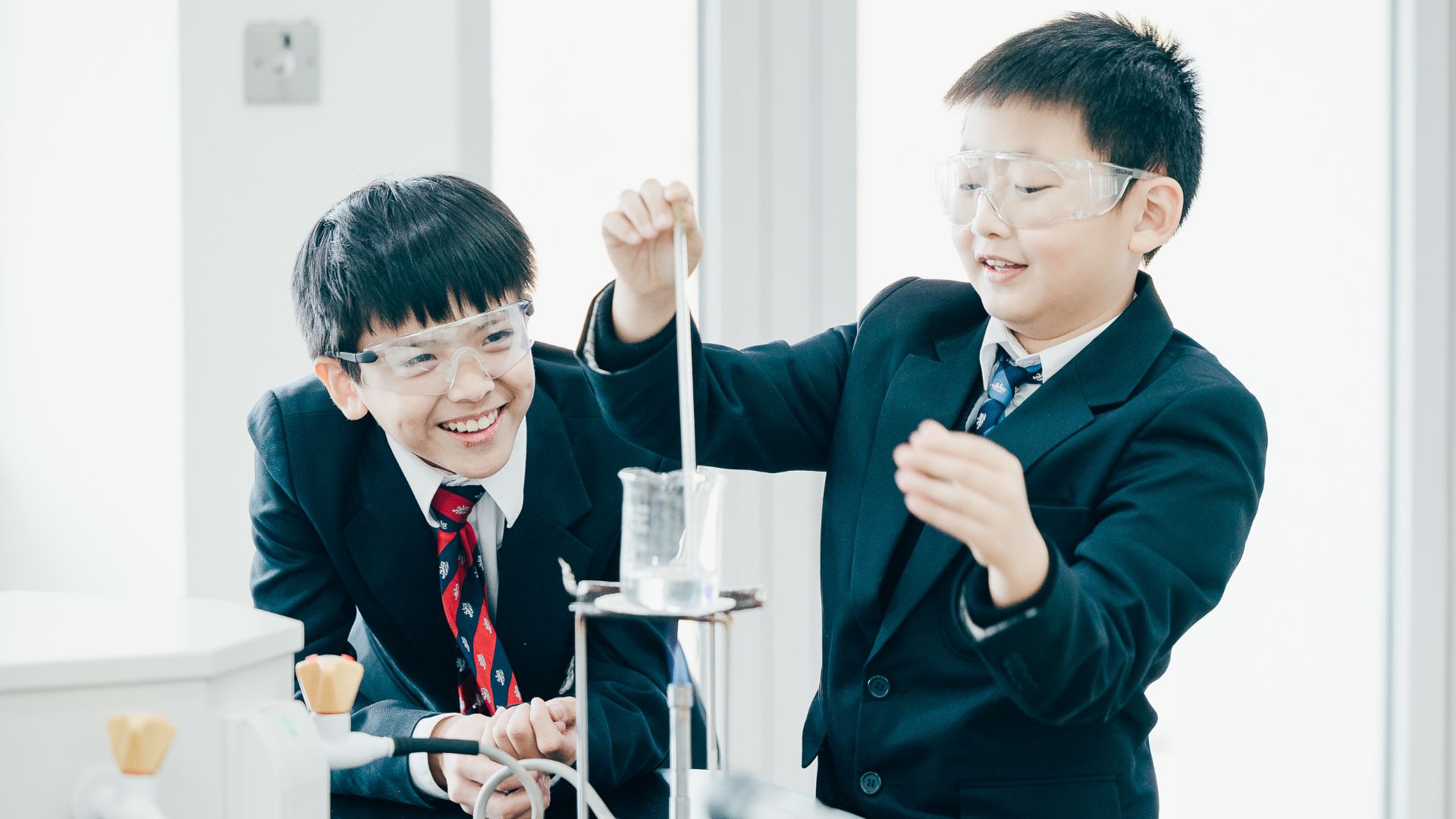 Primary School (Grade 1-6) – HKCS